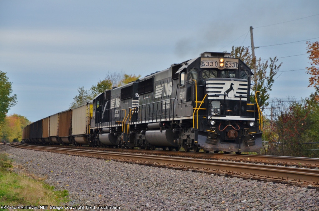 NS 6331 & 6330 are leaning into this train very nicely.
